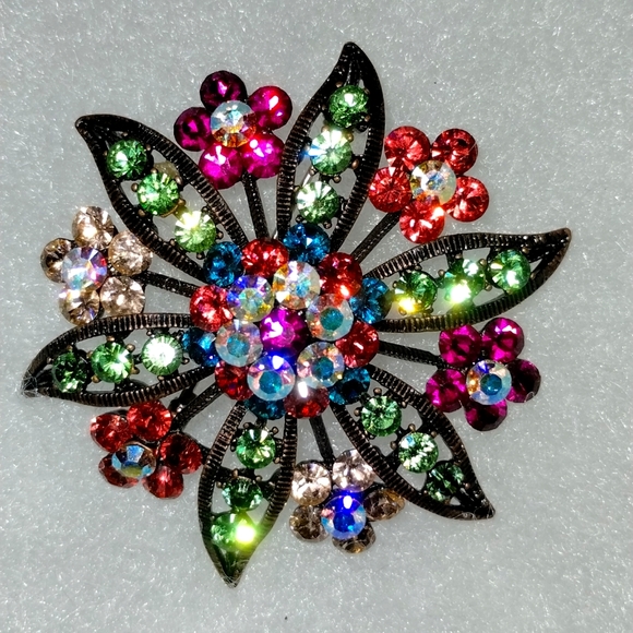 Vintage | Jewelry | The Most Beautiful Vintage Rhinestone Broach Ive ...